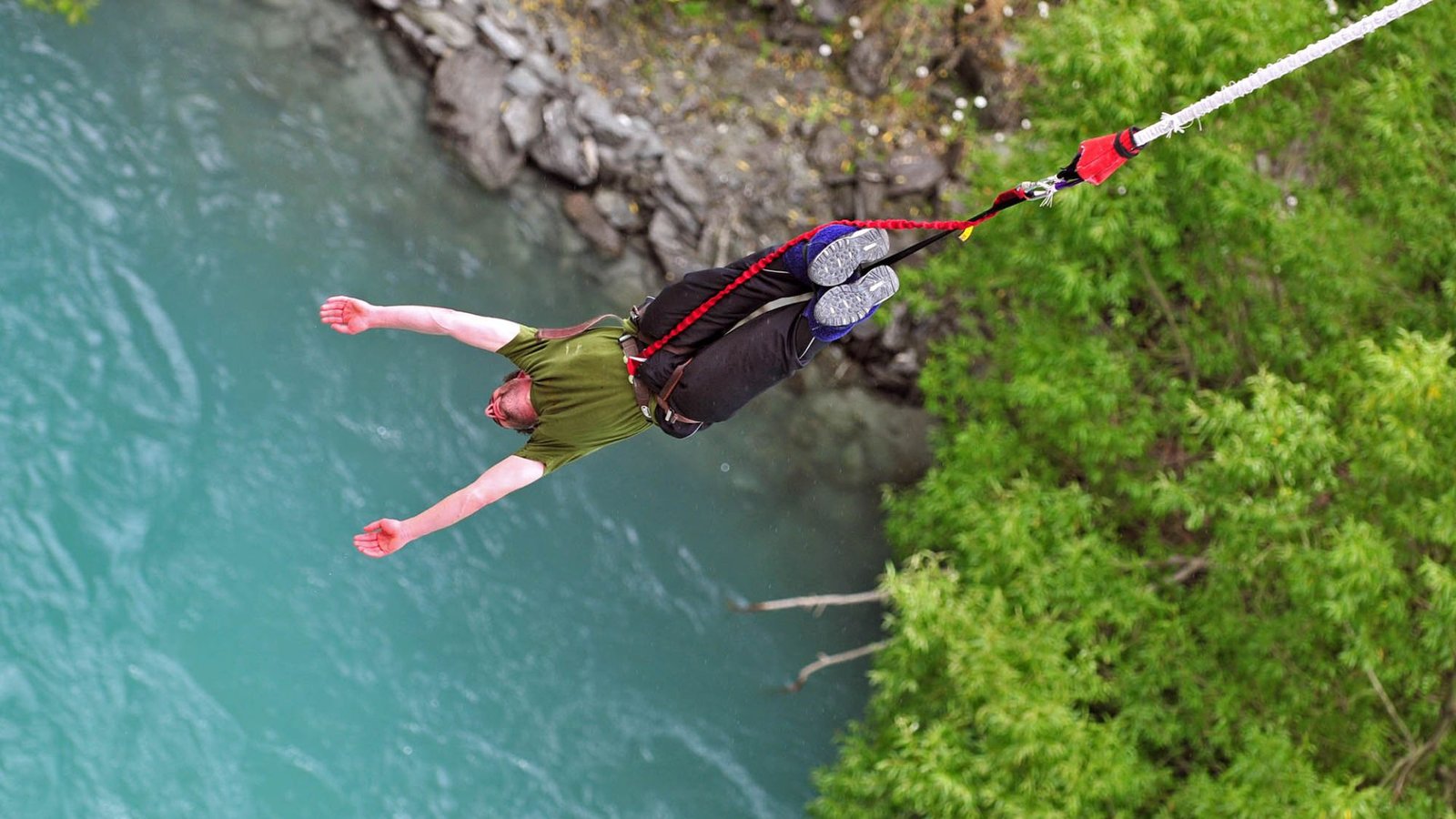 Bungee Jumping in Rishikesh Cost, Locations, Timing and Everything