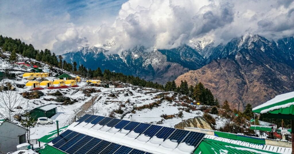 Auli Itinerary for 3 Days: How to Experience Snow Paradise | VU